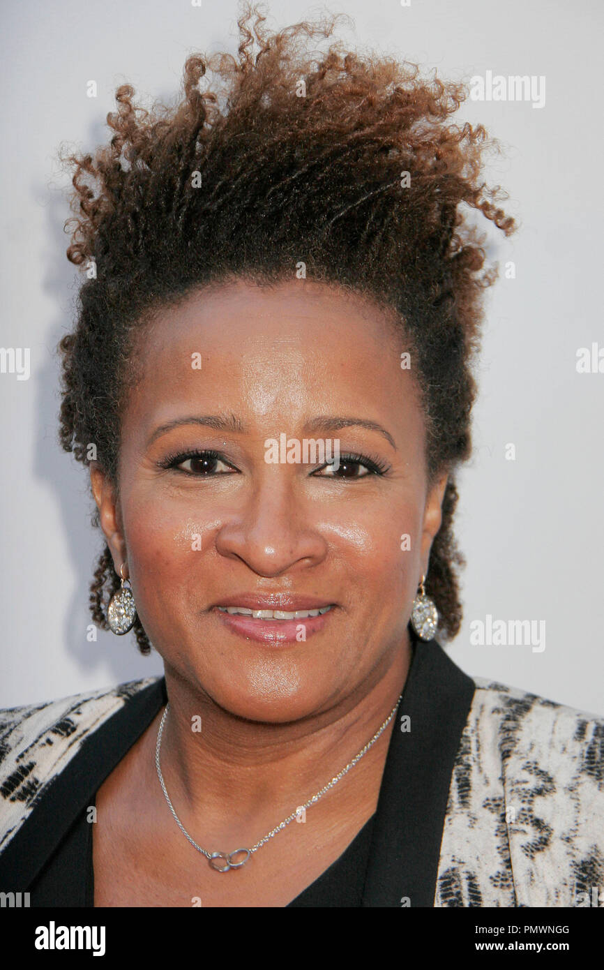 Wanda Flores's Instagram, Twitter & Facebook on IDCrawl