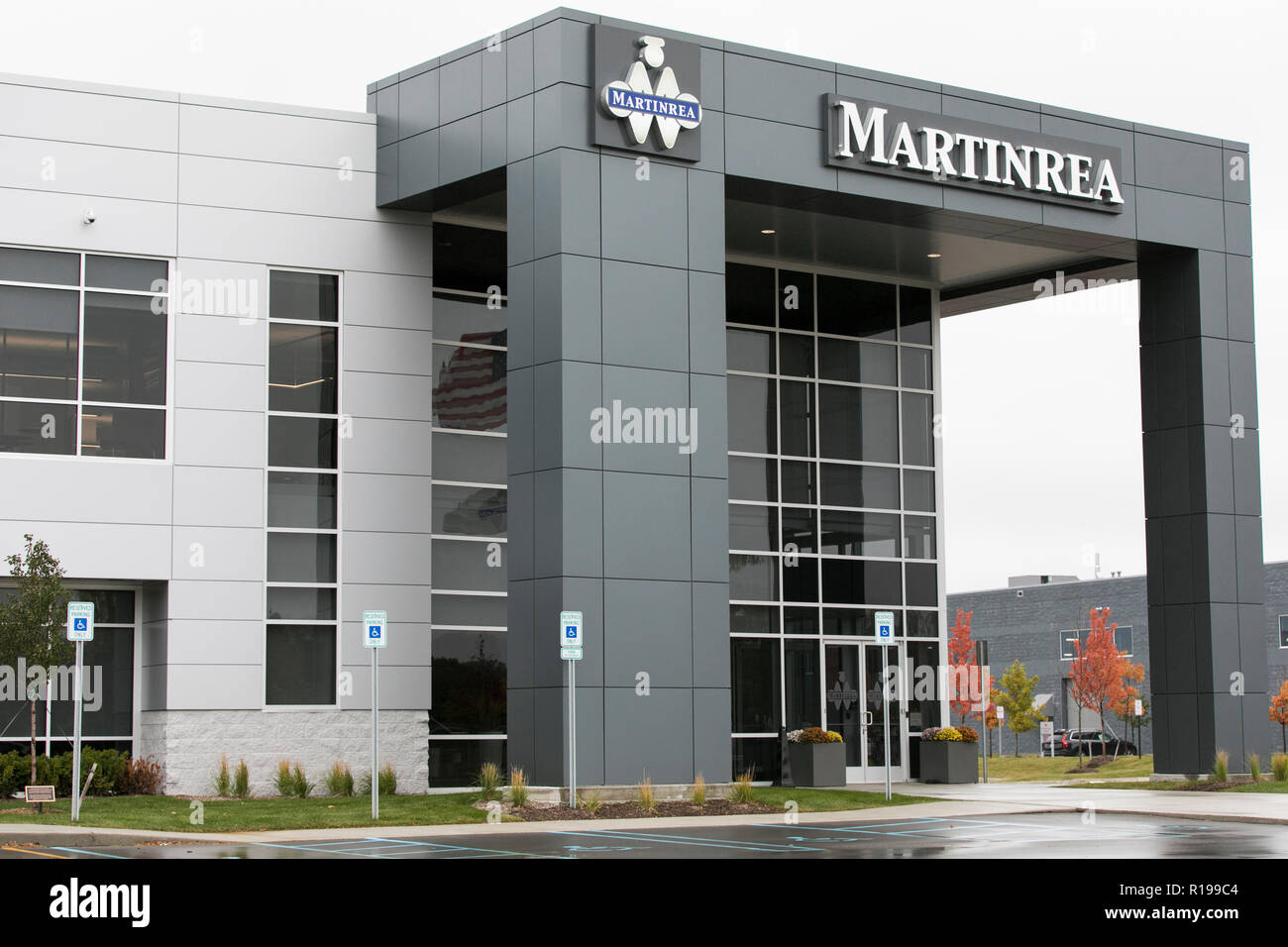 Logotipo De Martinrea Internacional