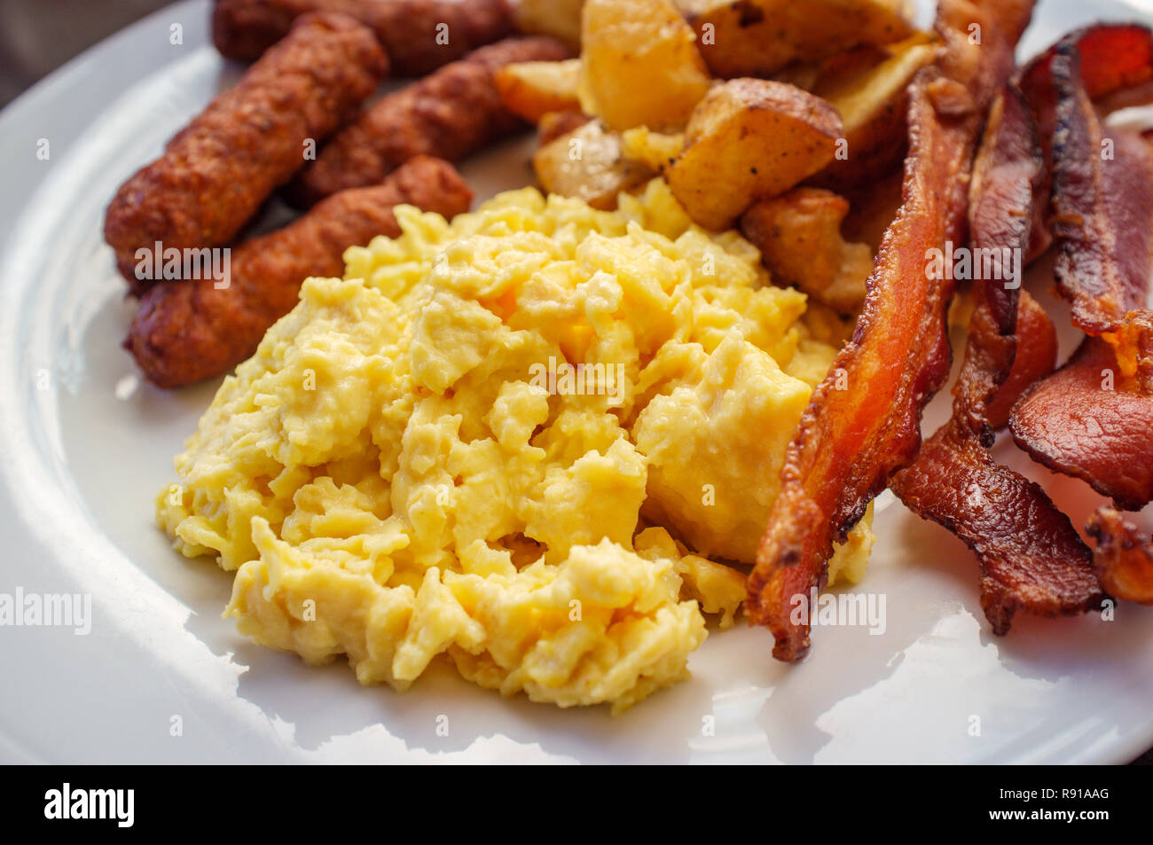 Huevos Con Salchicha