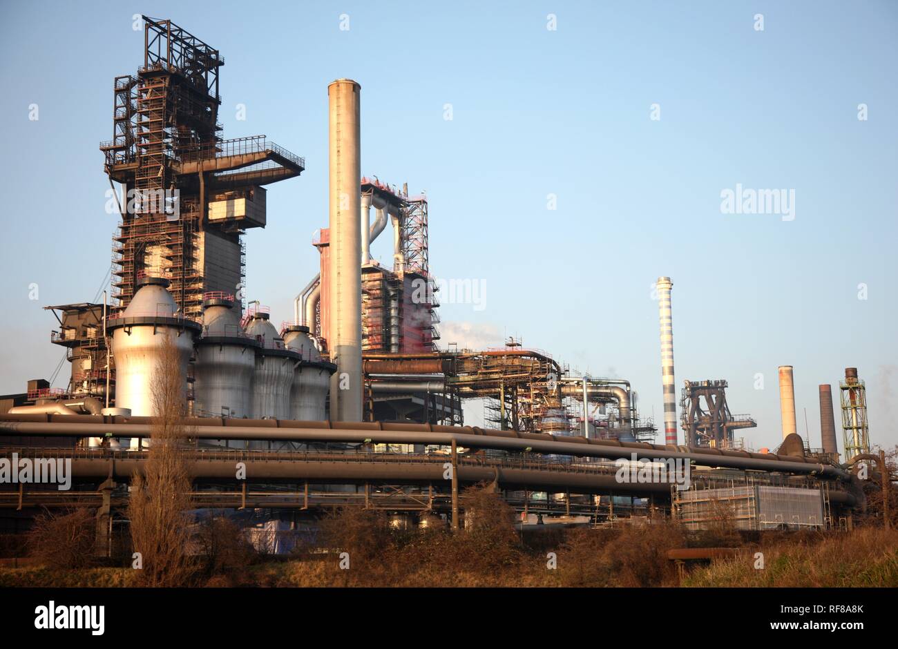 Produccion de arrabio Fotos e Imágenes de stock - Alamy