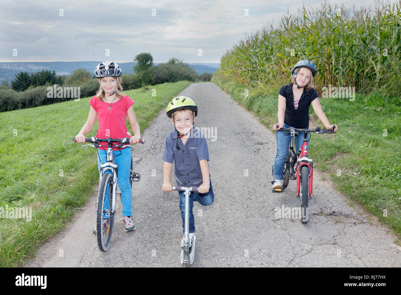 Acht Und Zehn Jahre Alt Fotografías E Imágenes De Alta Resolución Alamy