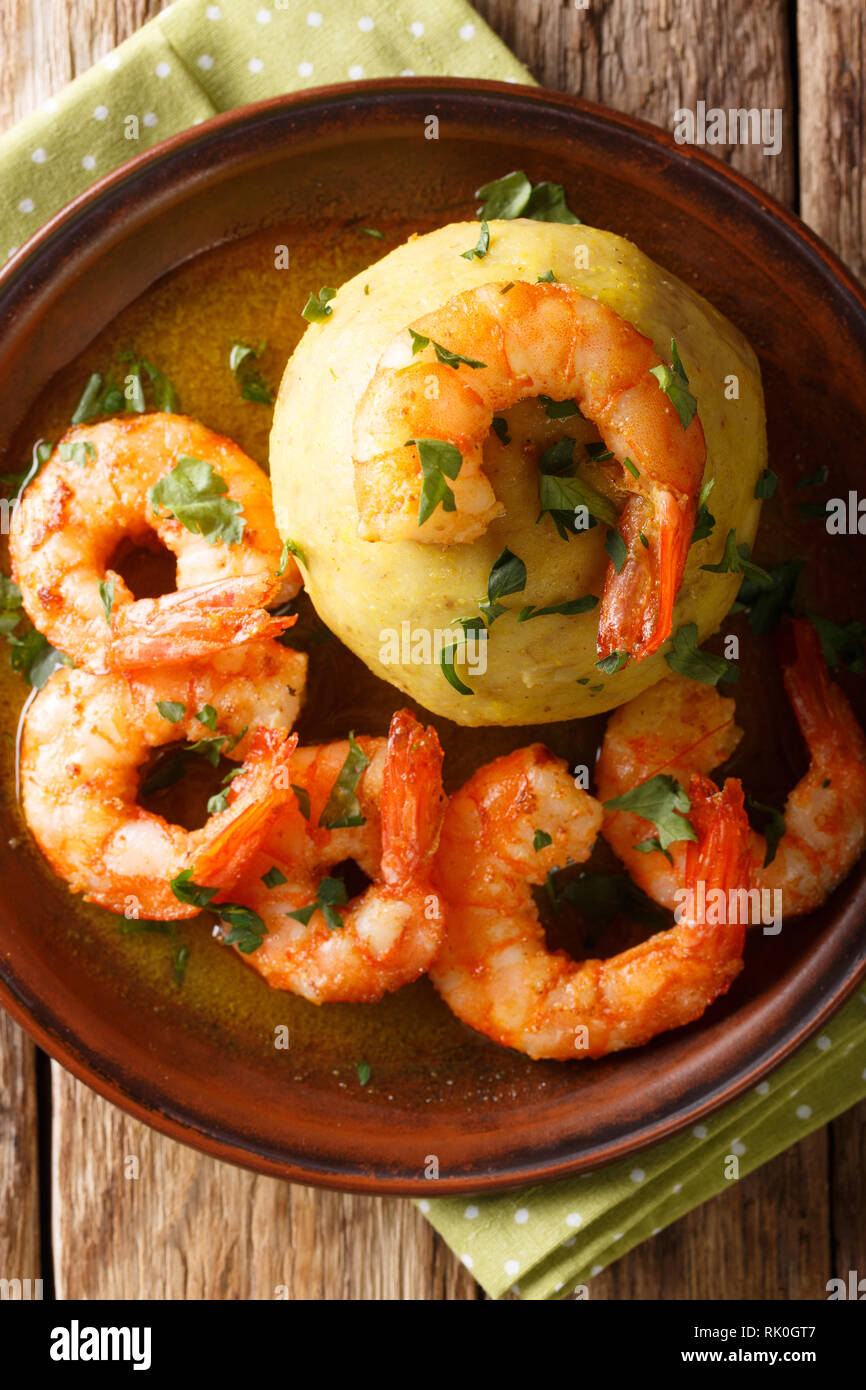 Mofongo Con Camarones Al Ajillo