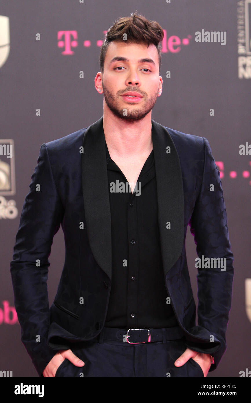 Prince royce 2019 fotografías e imágenes de alta resolución - Alamy