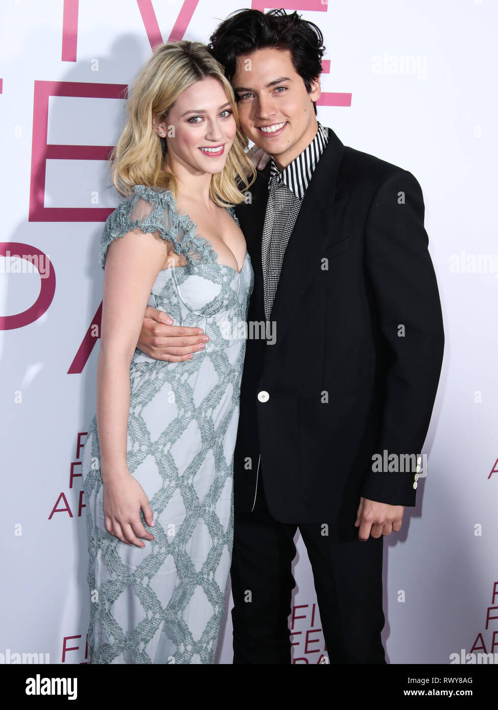 Anónimo Gran Barrera de Coral influenza cole sprouse y lili reinhart son novios Derivar Inhibir ...