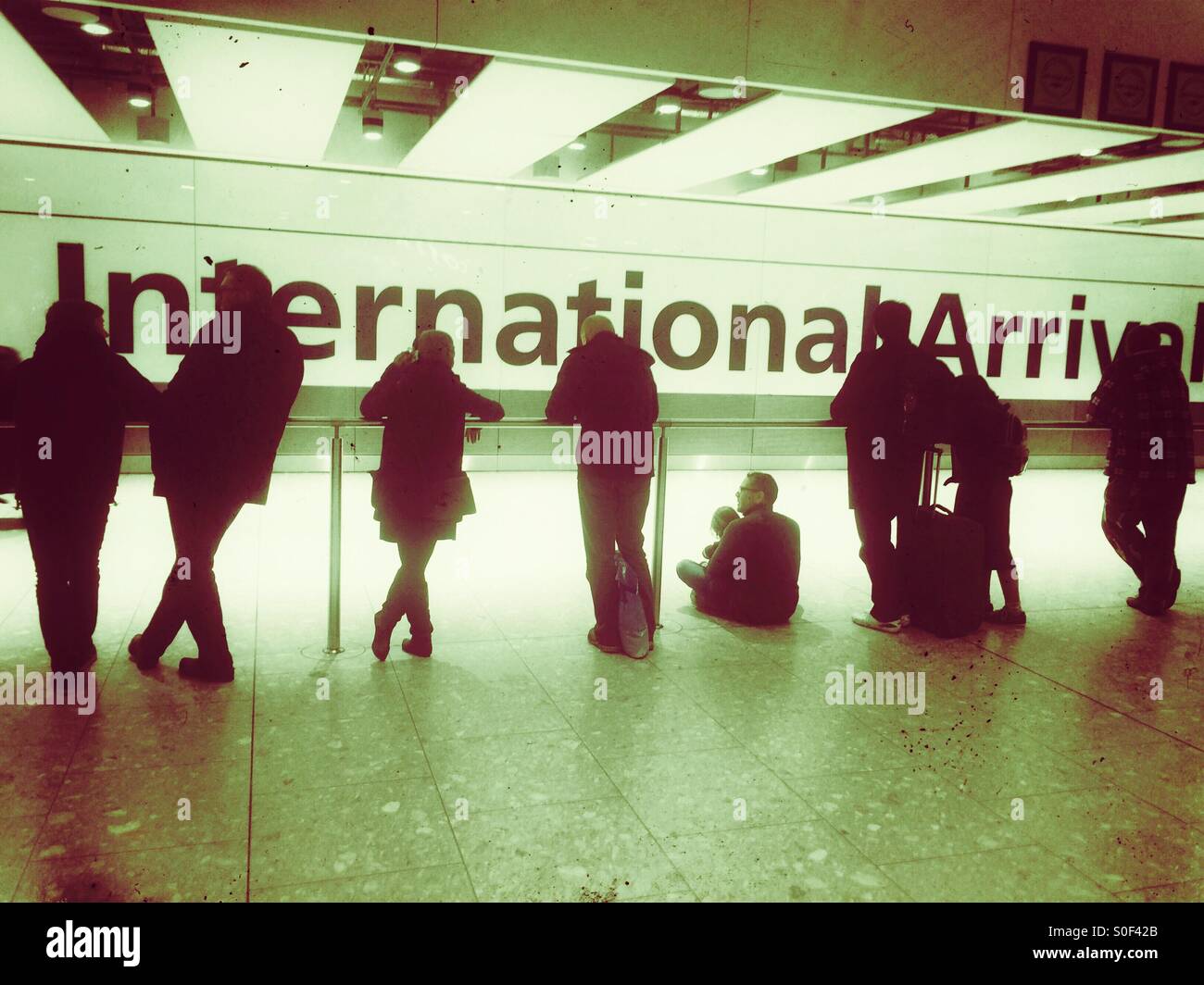 Terminal de llegadas internacionales fotografías e imágenes de alta resolución - Alamy