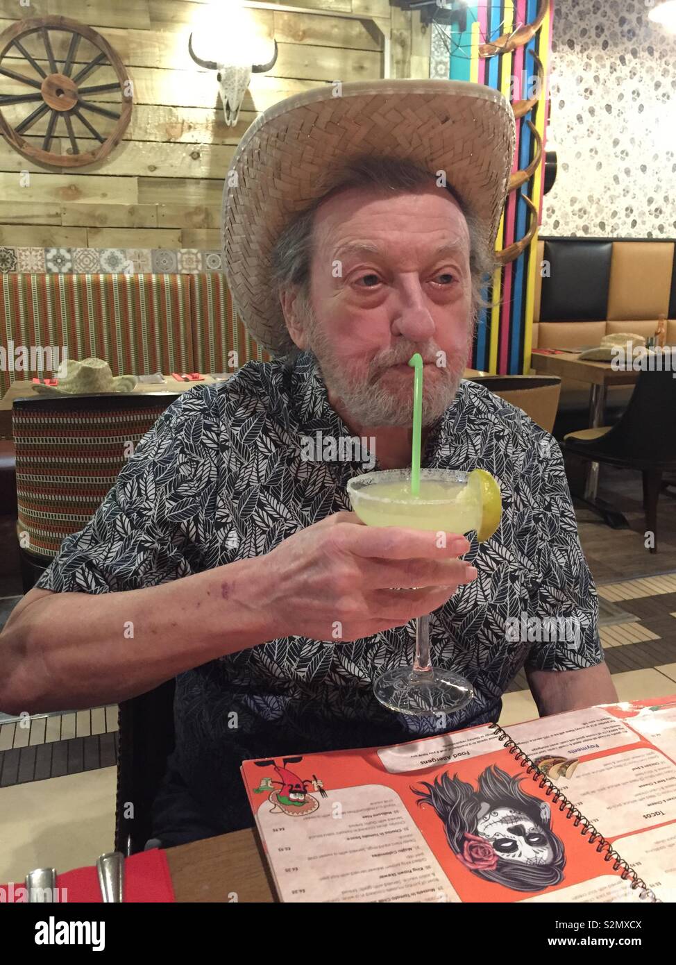 Hombre Anciano Mexicano Fotografías E Imágenes De Alta Resolución Alamy