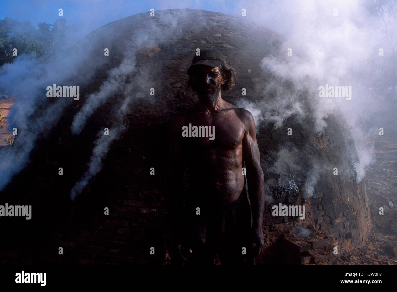 Produccion de arrabio Fotos e Imágenes de stock - Alamy