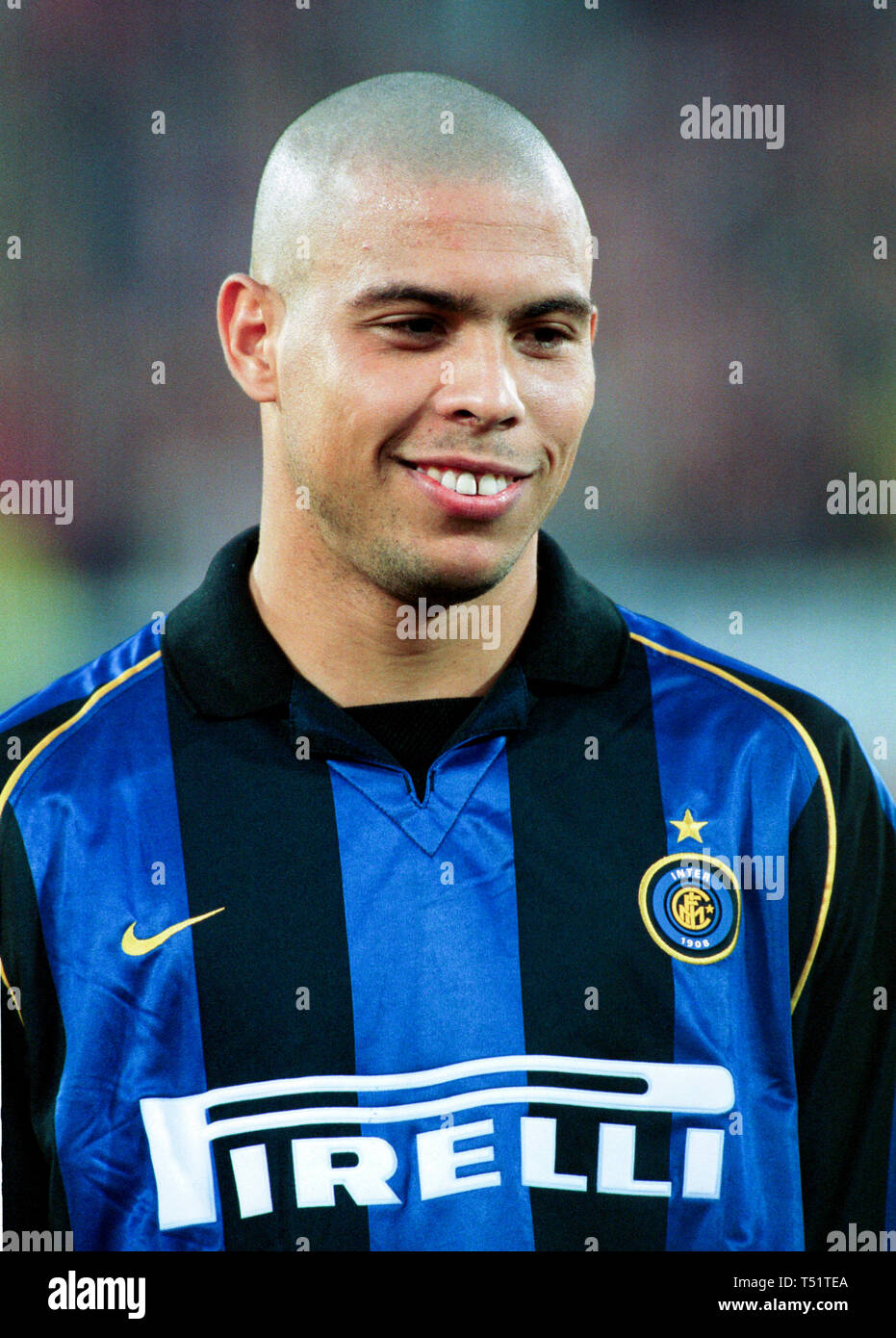 Ronaldo nazario inter fotografías e imágenes de alta resolución - Alamy