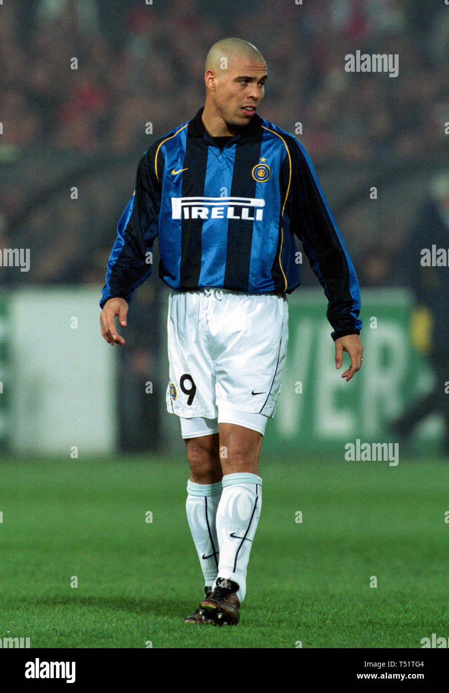 Ronaldo nazario inter fotografías e imágenes de alta resolución - Alamy