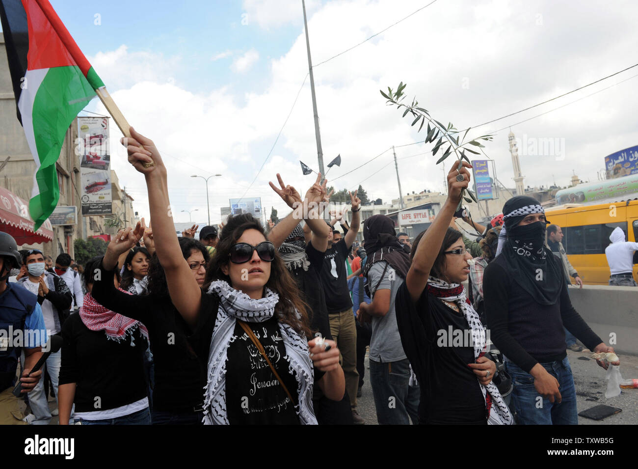 Los Palestinos Marzo Durante Enfrentamientos Con Soldados Israelíes No