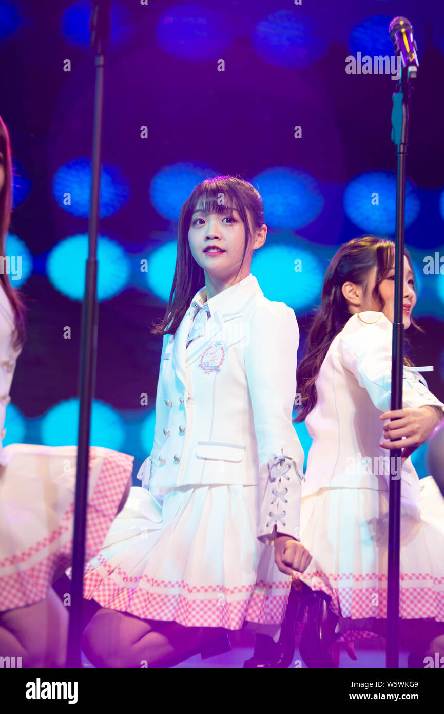 Los Miembros Del ídolo Chino Niña Del Grupo Akb48 Team Sh Una Hermana