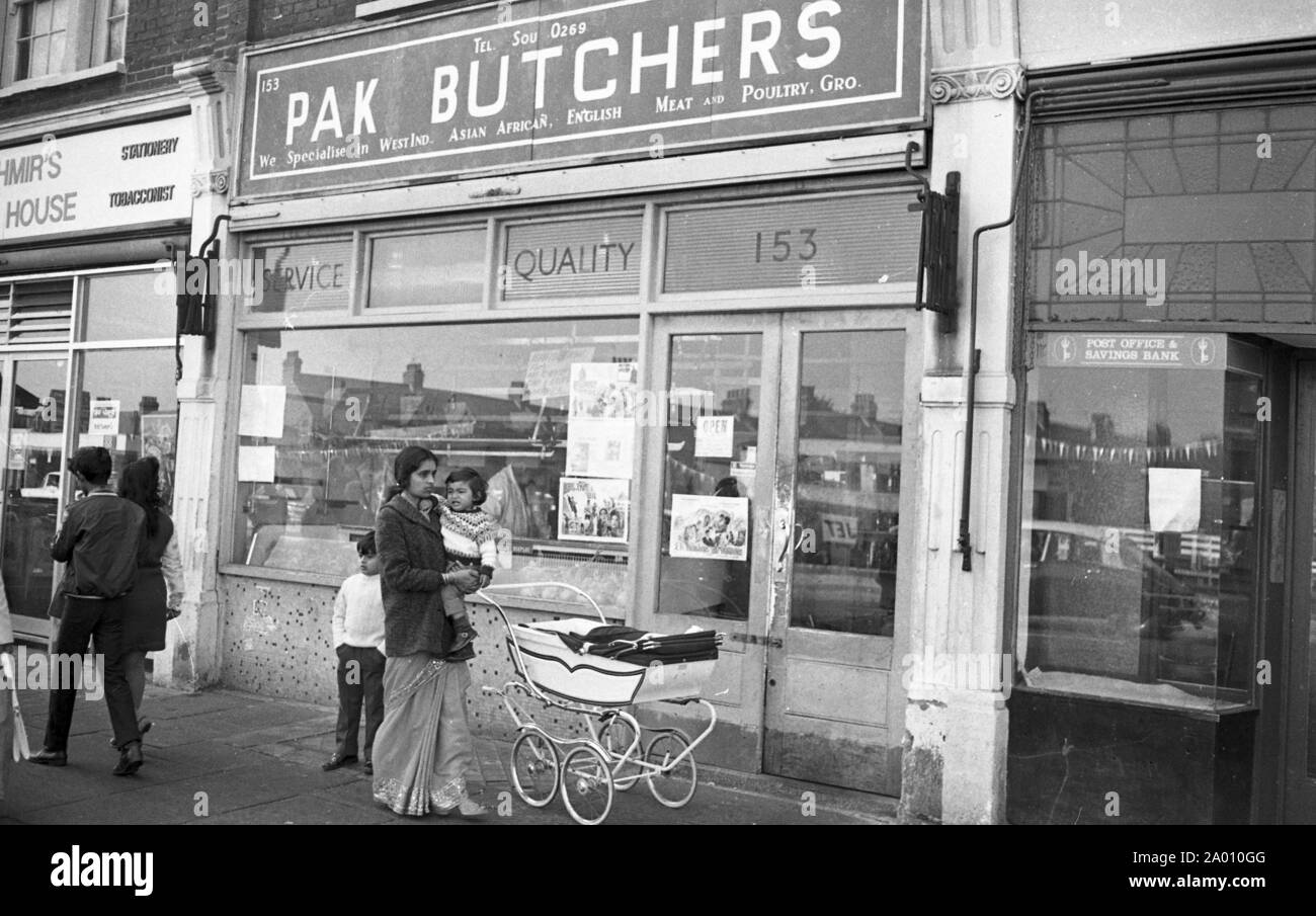 Southall high street Banque de photographies et d’images à haute ...