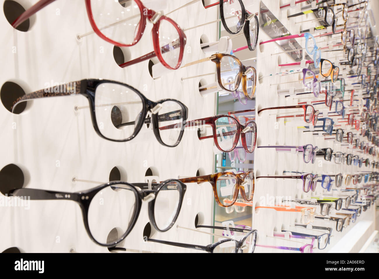 Optical glasses shop Banque de photographies et d images a haute resolution Alamy