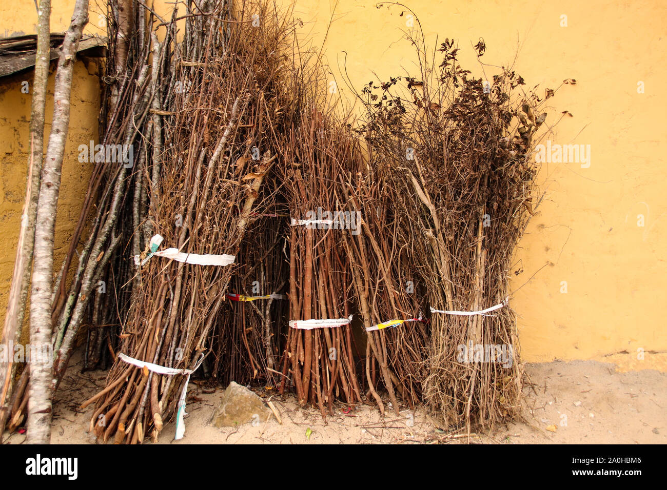 Tradition de la tribu des lolo noirs Banque de photographies et d ...