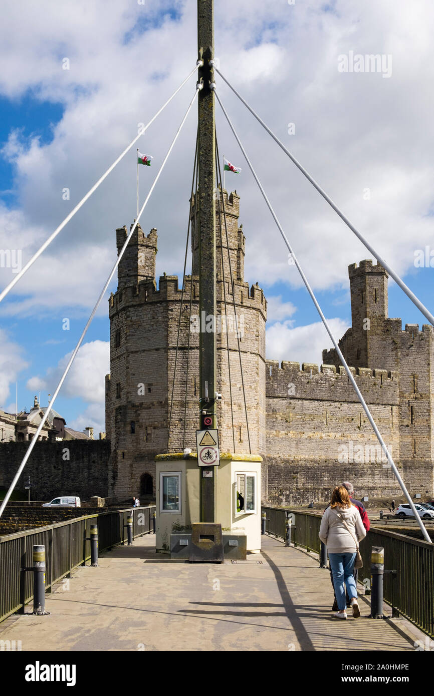 Pont tournant caernarfon Banque de photographies et d’images à haute ...