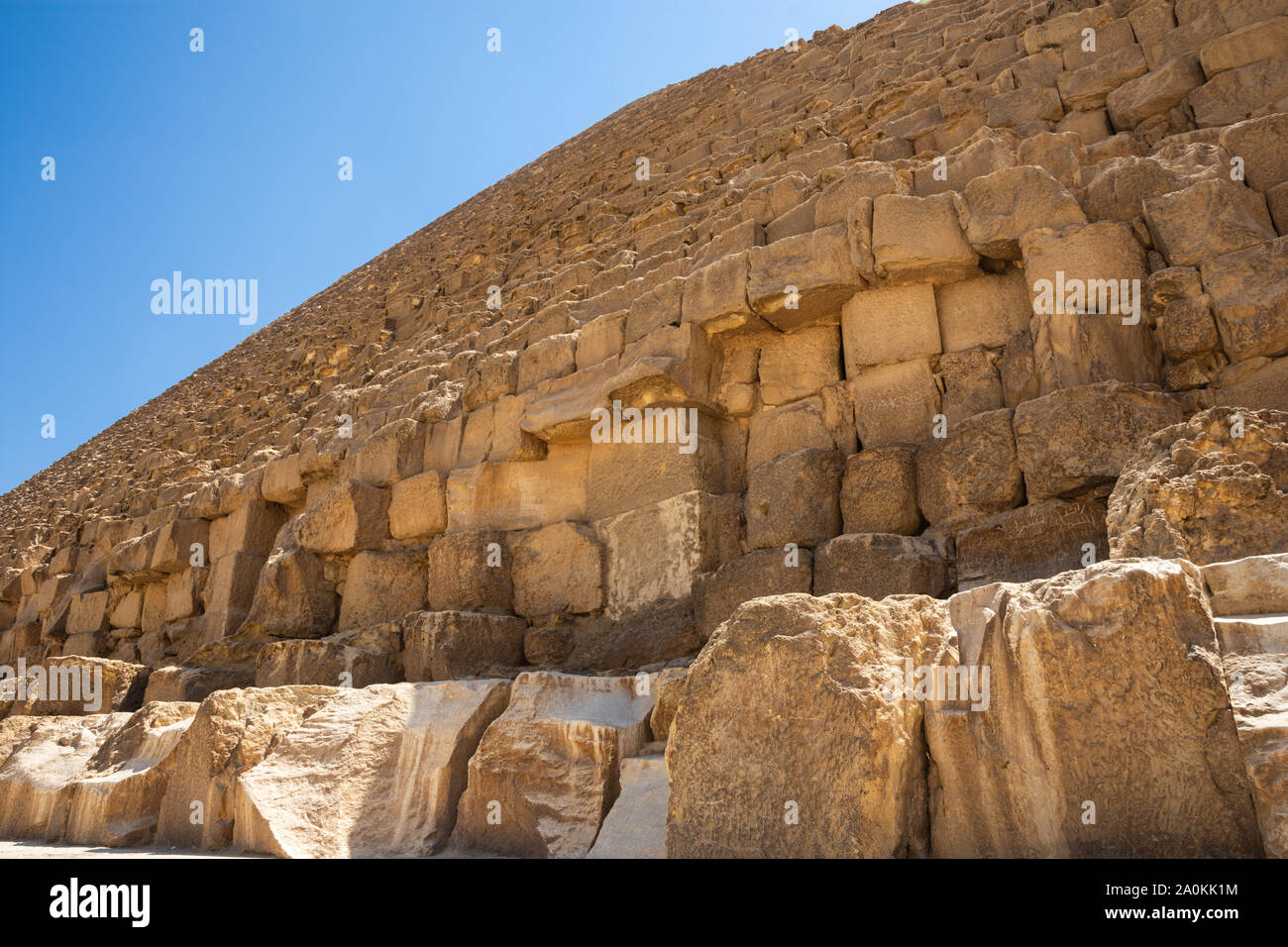 La grande pyramide de Gizeh (également connu sous le nom de la pyramide de Chéops et la pyramide ...