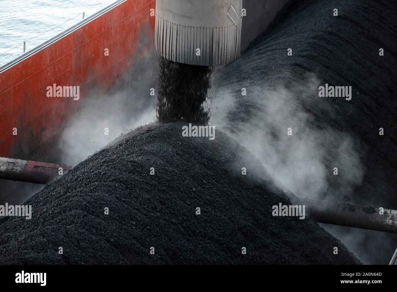 Allemagne, Hambourg, Hansaport importation de charbon et de minerai, de chargement du charbon ...