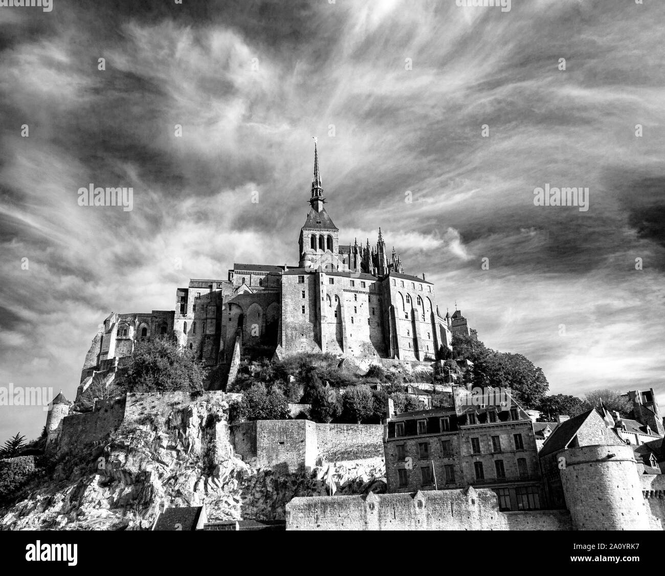 Walls of mont st michel Banque de photographies et d’images à haute ...