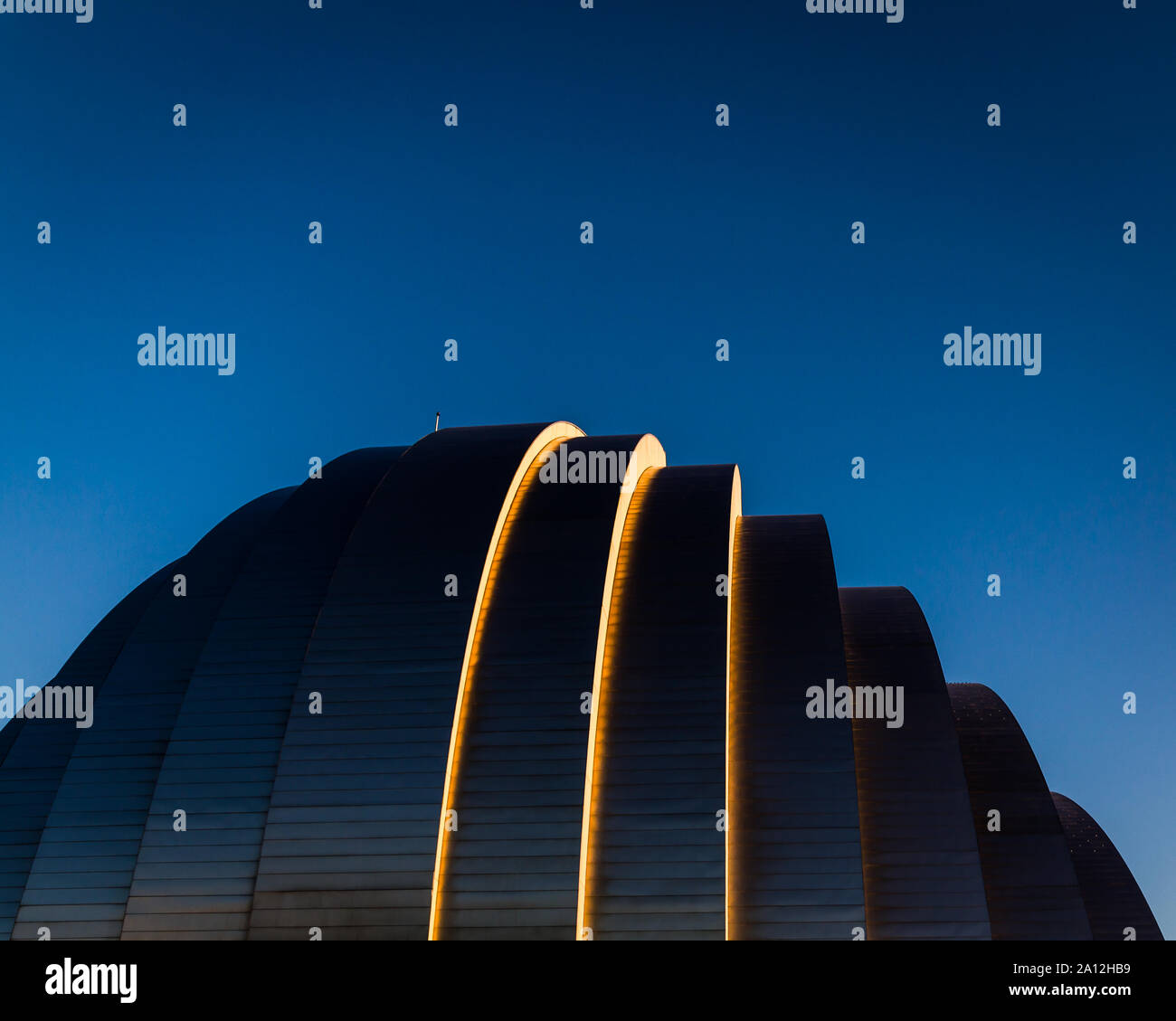 Structure de bâtiment courbe Banque de photographies et d’images à ...