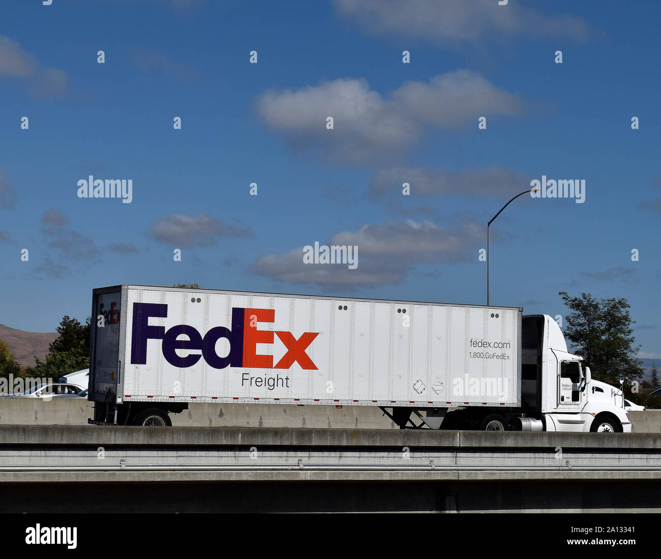 Fedex Truck Banque d'image et photos - Alamy