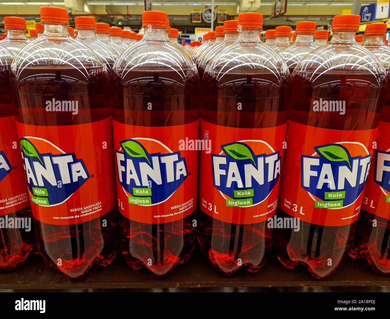 Coca cola sprite coke fanta Banque de photographies et d’images à haute ...