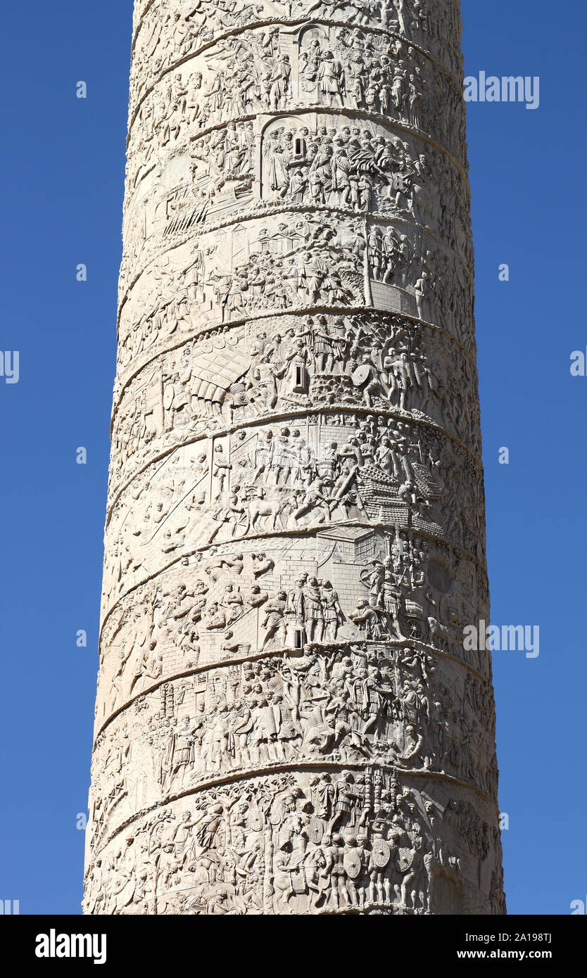 La colonne Trajane, Rome - Italie : l'empereur Trajan's monument à la ...