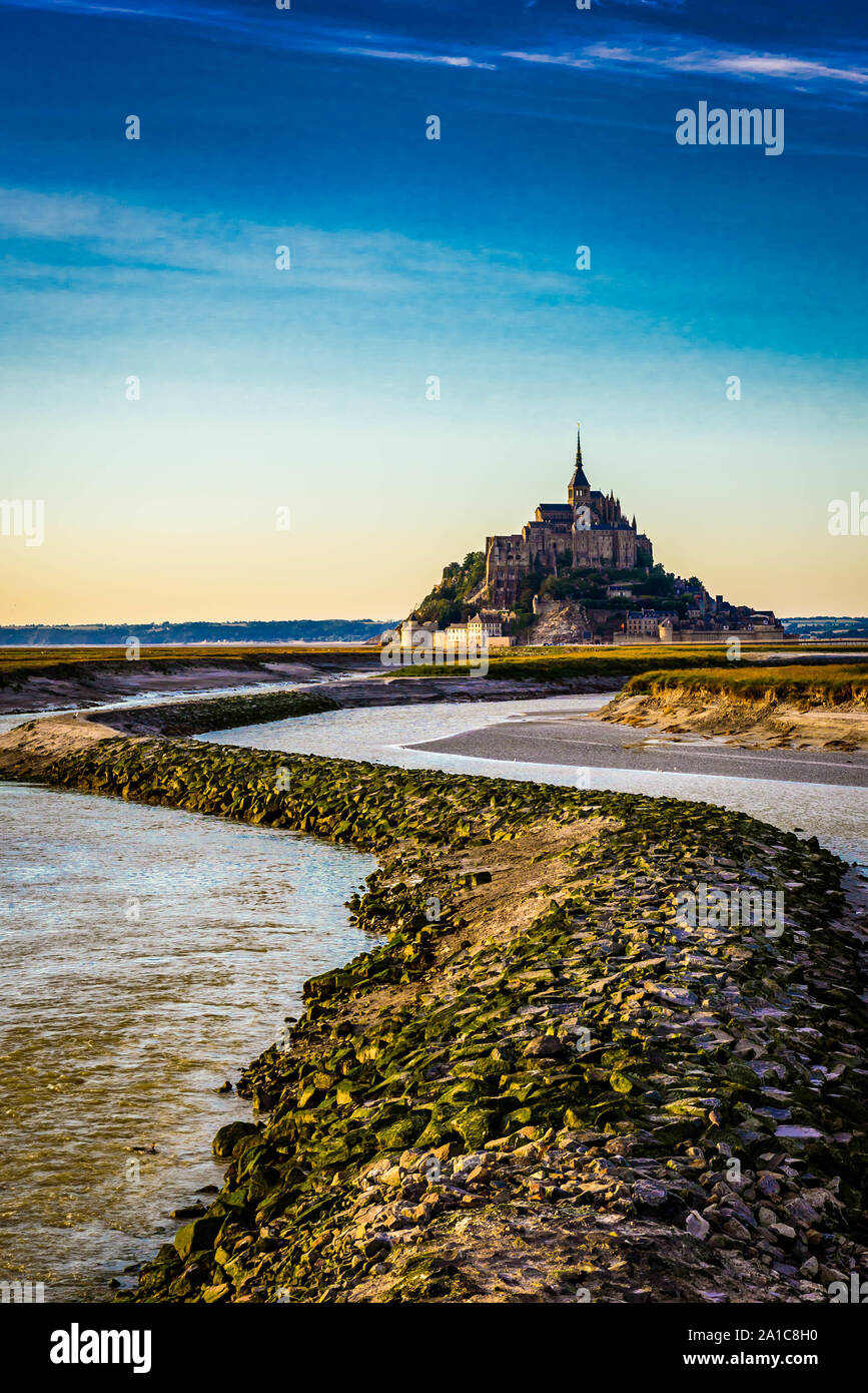 Mont saint michel france Banque de photographies et d’images à haute ...