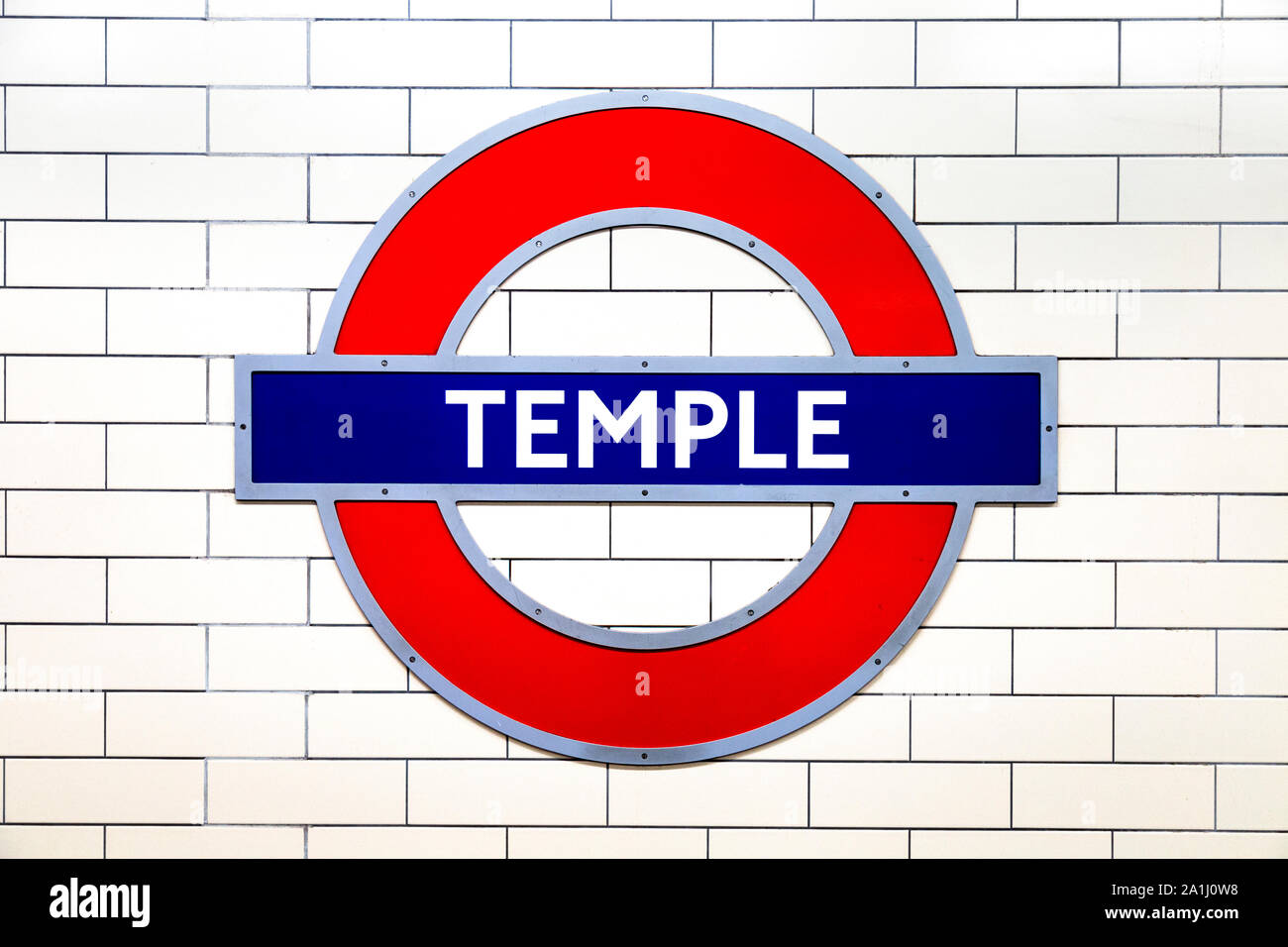 London underground station logo Banque de photographies et d’images à ...