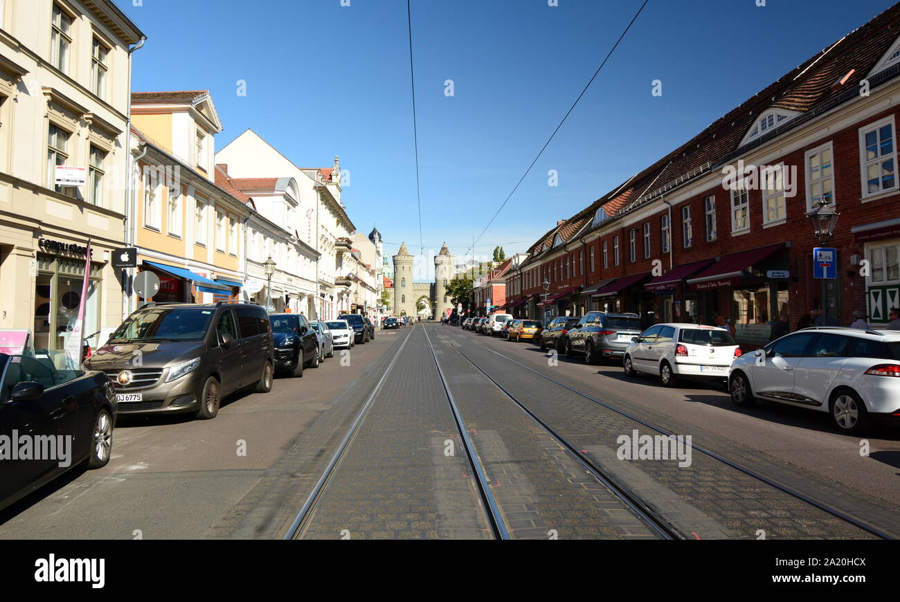 Kaiser friedrich strasse Banque de photographies et d’images à haute ...