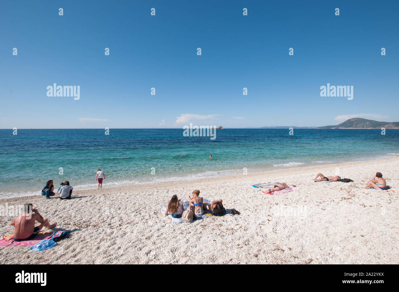 Plage le ghiaie Banque de photographies et d’images à haute résolution ...