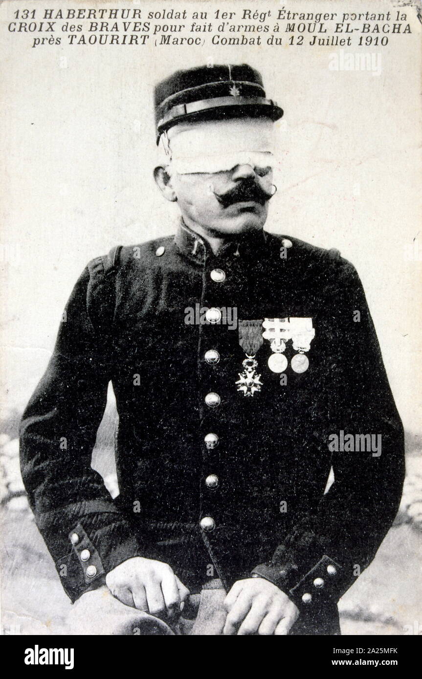 Le légionnaire français soldats coloniaux à une caserne militaire à ...