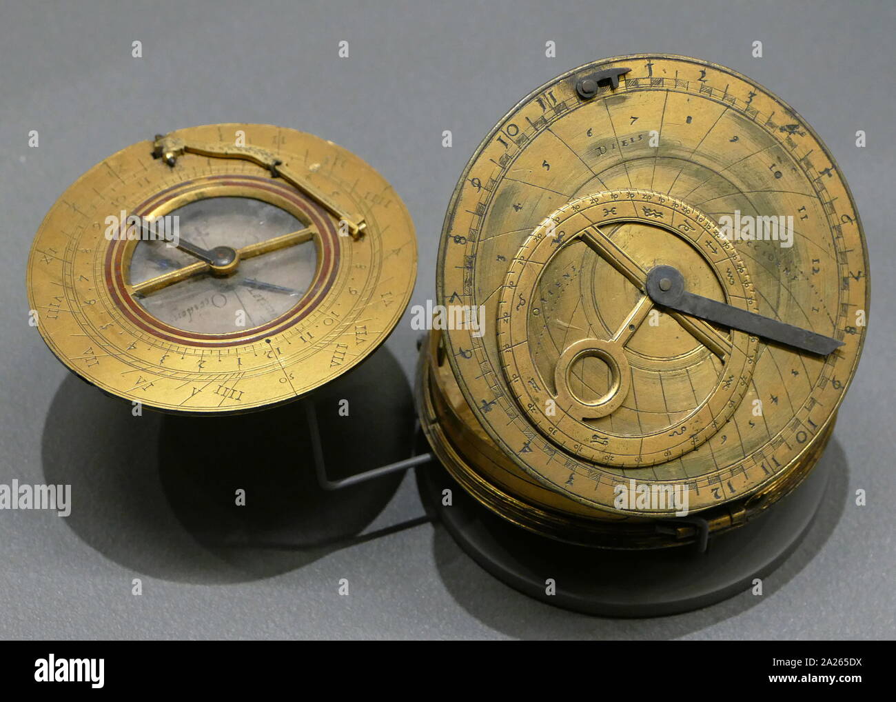 Sphère céleste mécanique en laiton par Johan Reinhold, 1588 Photo Stock ...