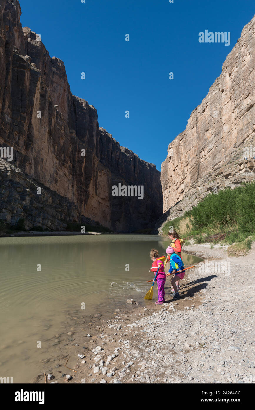 Cara berkman Banque de photographies et d’images à haute résolution - Alamy