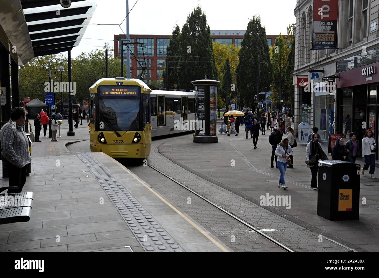 Bombardier m5000 Banque de photographies et d’images à haute résolution ...
