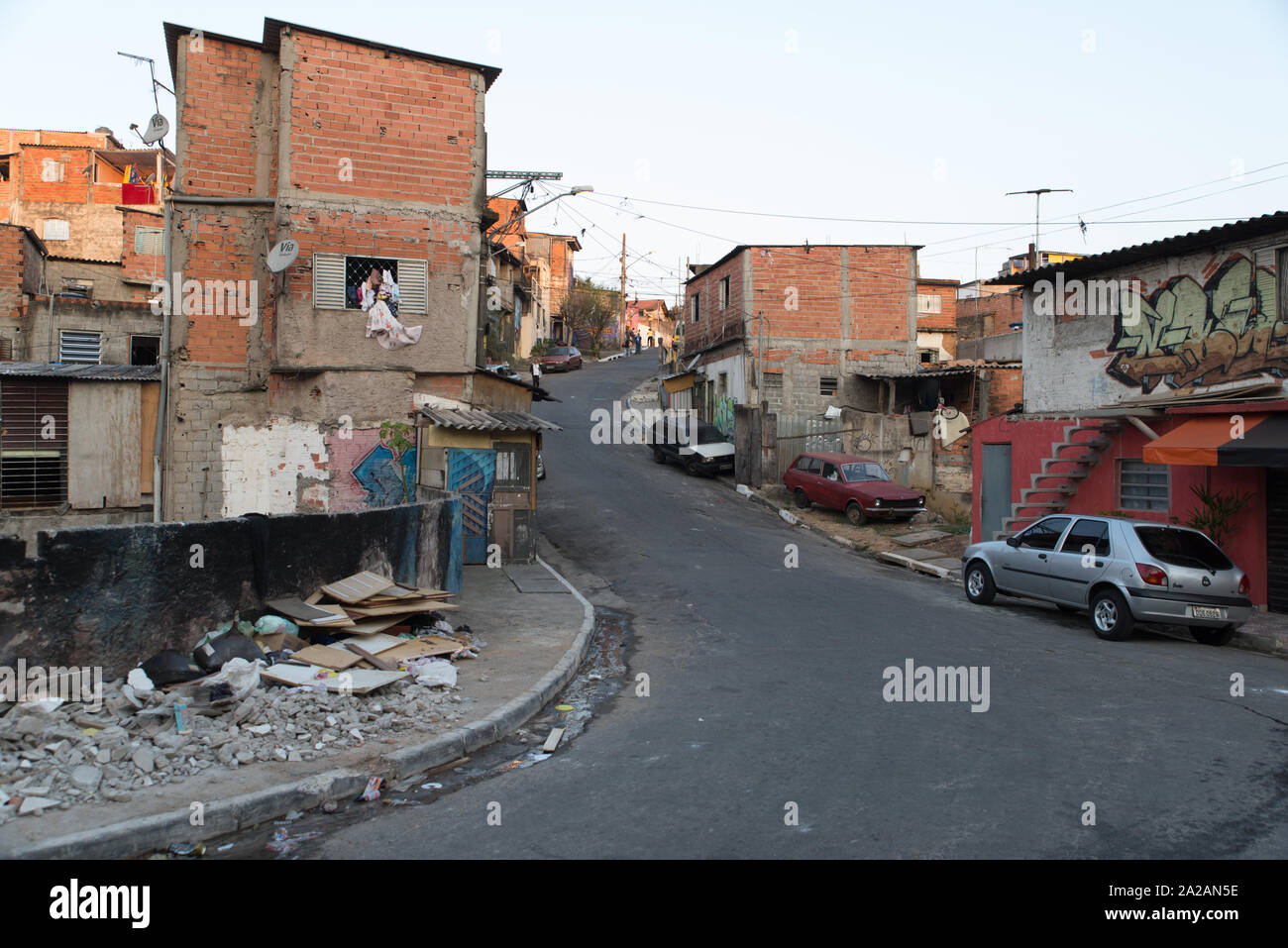 Favela brazil Banque de photographies et d’images à haute résolution ...