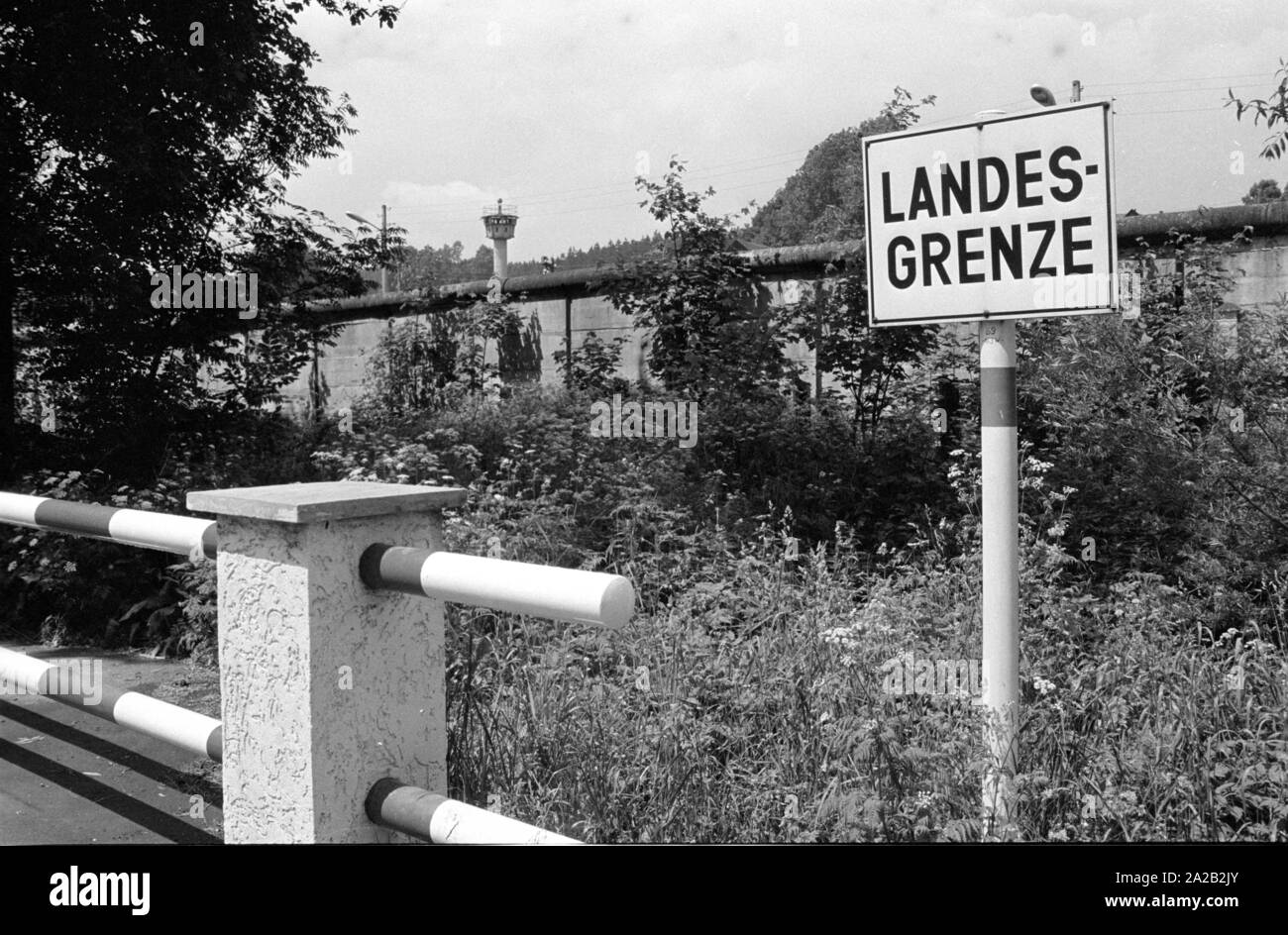 Le village de Moedlareuth le long du Tannbach est annexé à différents ...