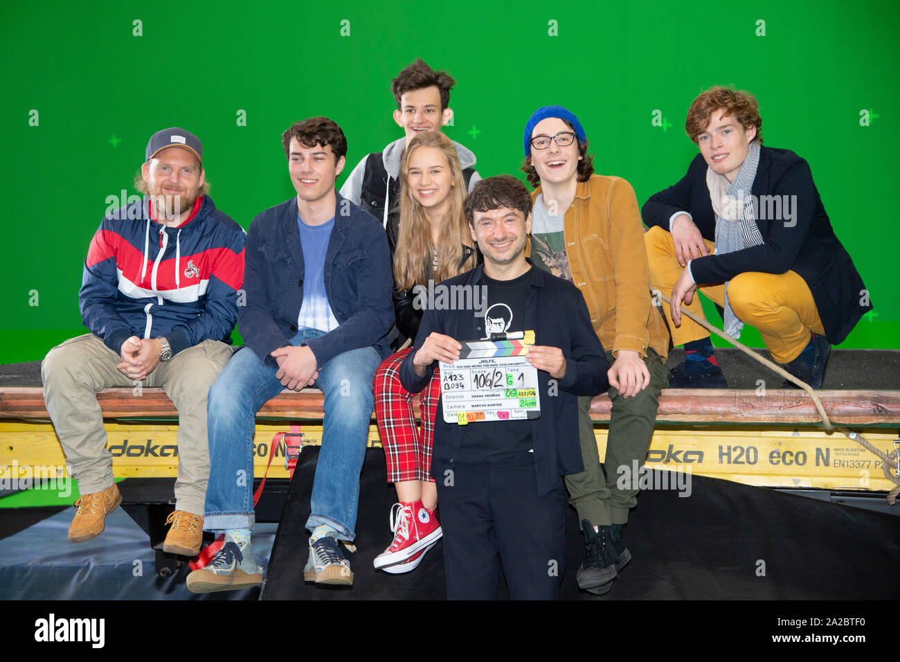 Les acteurs Oskar Keymer, Axel Stein, Lina (Hueesker Hôtel esker ...