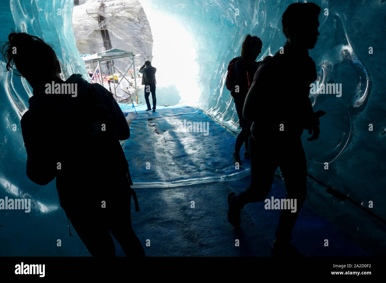 Ice Cave - grotte de glace -, la Mer de Glace, Chamonix-Mont-Blanc ...