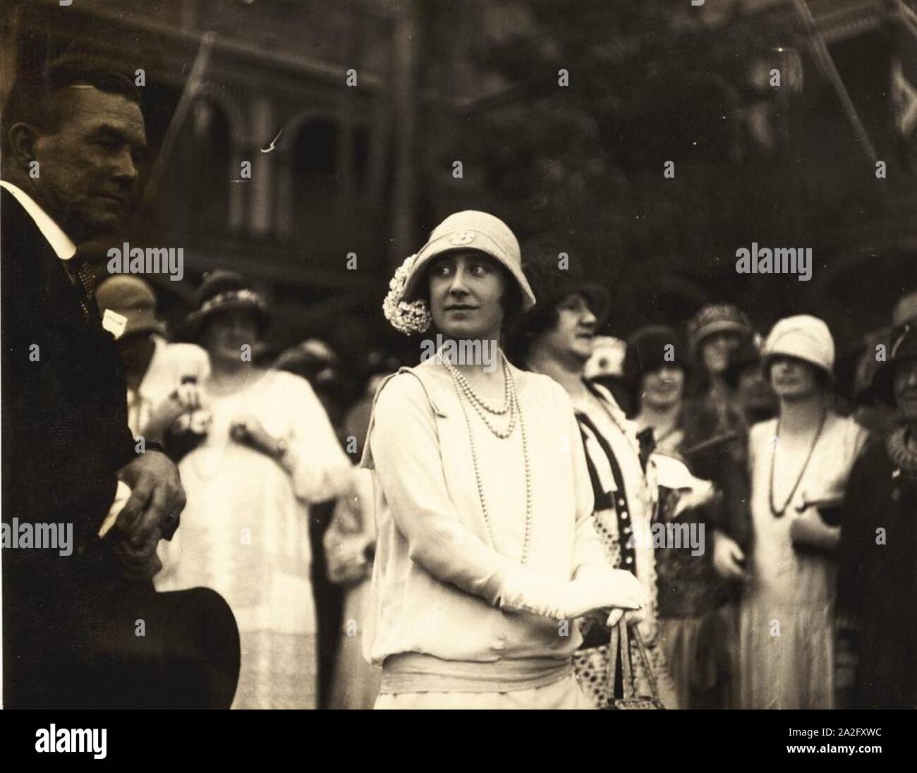 Elizabeth bowes lyon Banque de photographies et d’images à haute ...