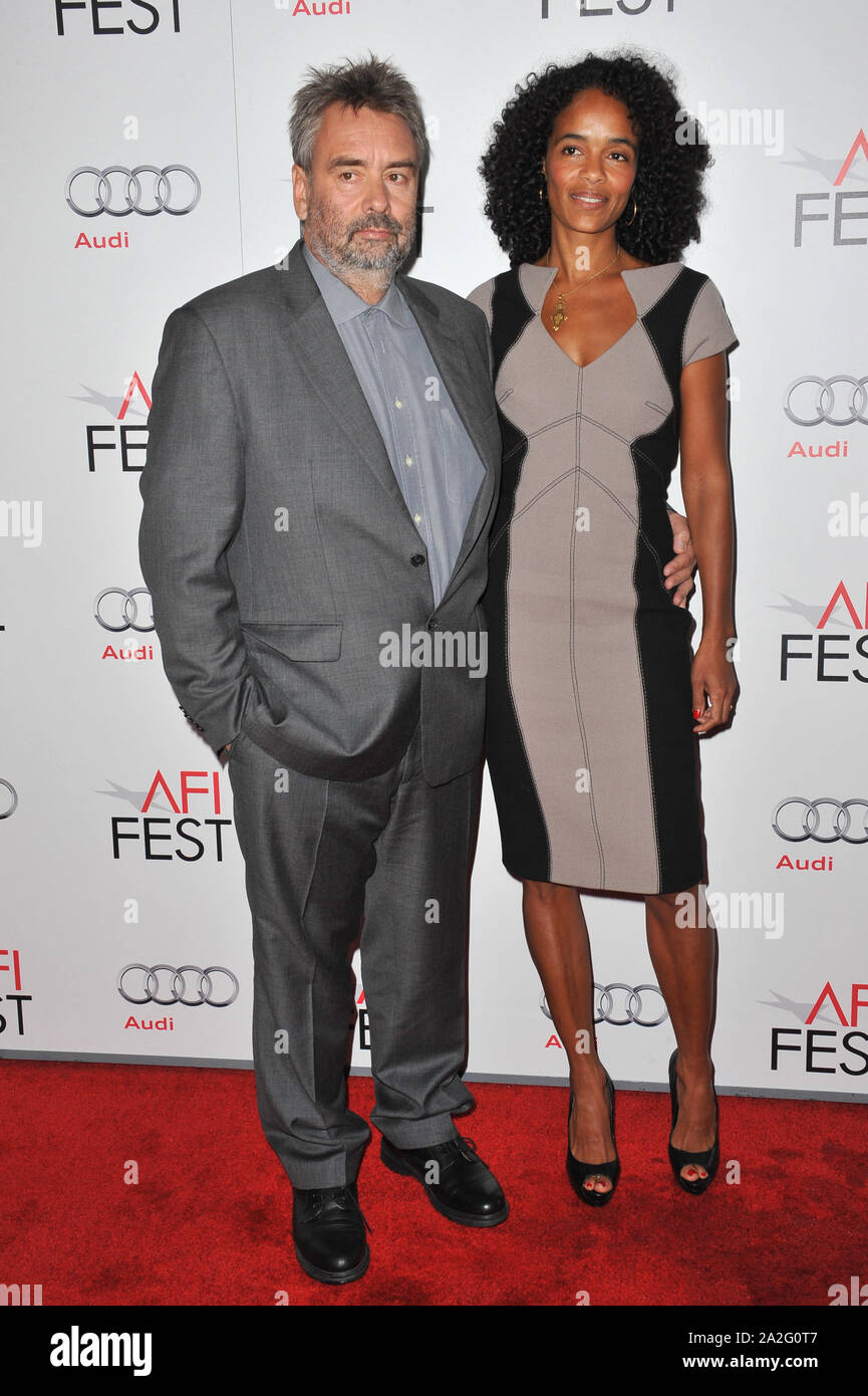 LOS ANGELES, CA. 05 novembre 2011 : Réalisateur Luc Besson & épouse ...