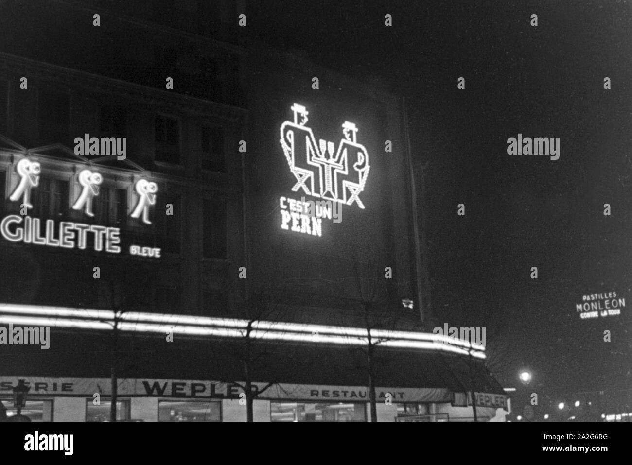 Publicité des années 1930 france Banque d'images noir et blanc - Alamy