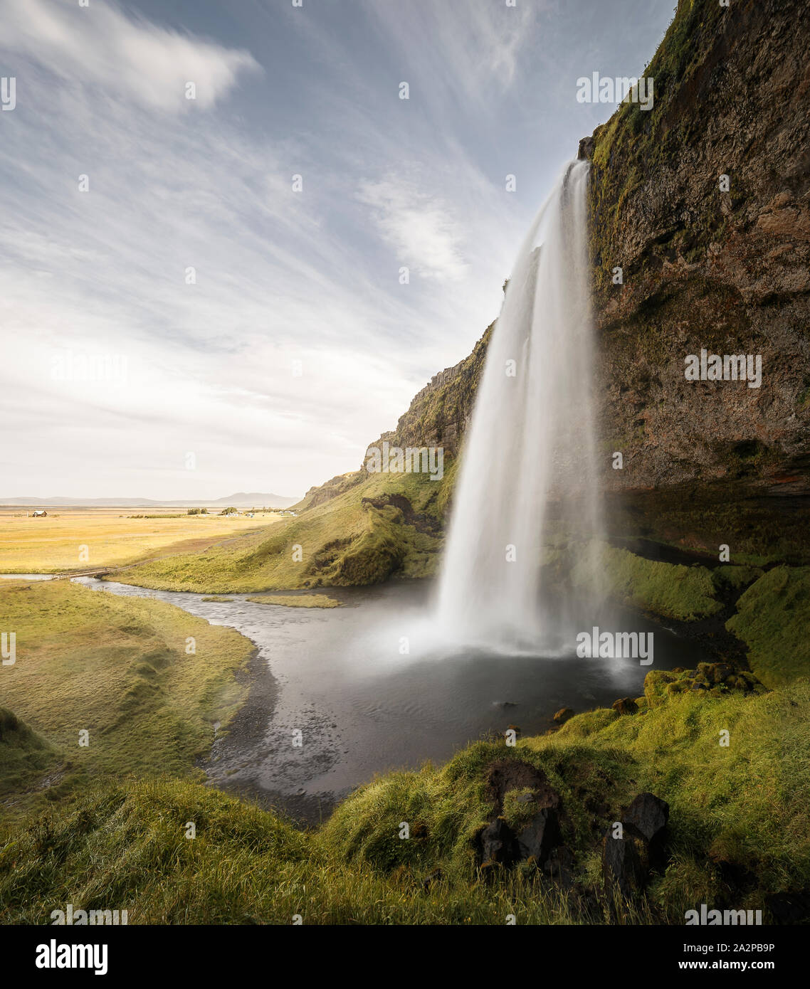 Seljalandsfoss cascade et arc en ciel Banque de photographies et d ...