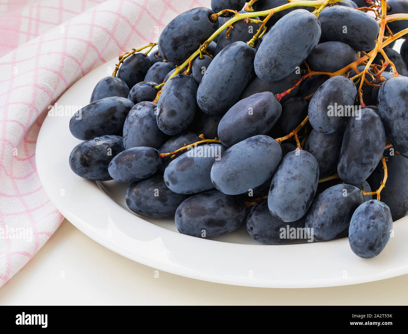 Une Grappe De Raisin Blanc Banque d'image et photos - Alamy