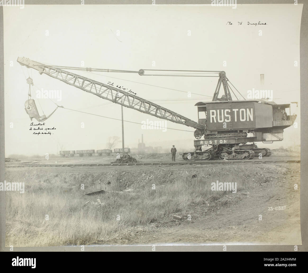 Photographie - Ruston & Hornsby, 'No75 Excavatrice Dragline', Lincoln ...