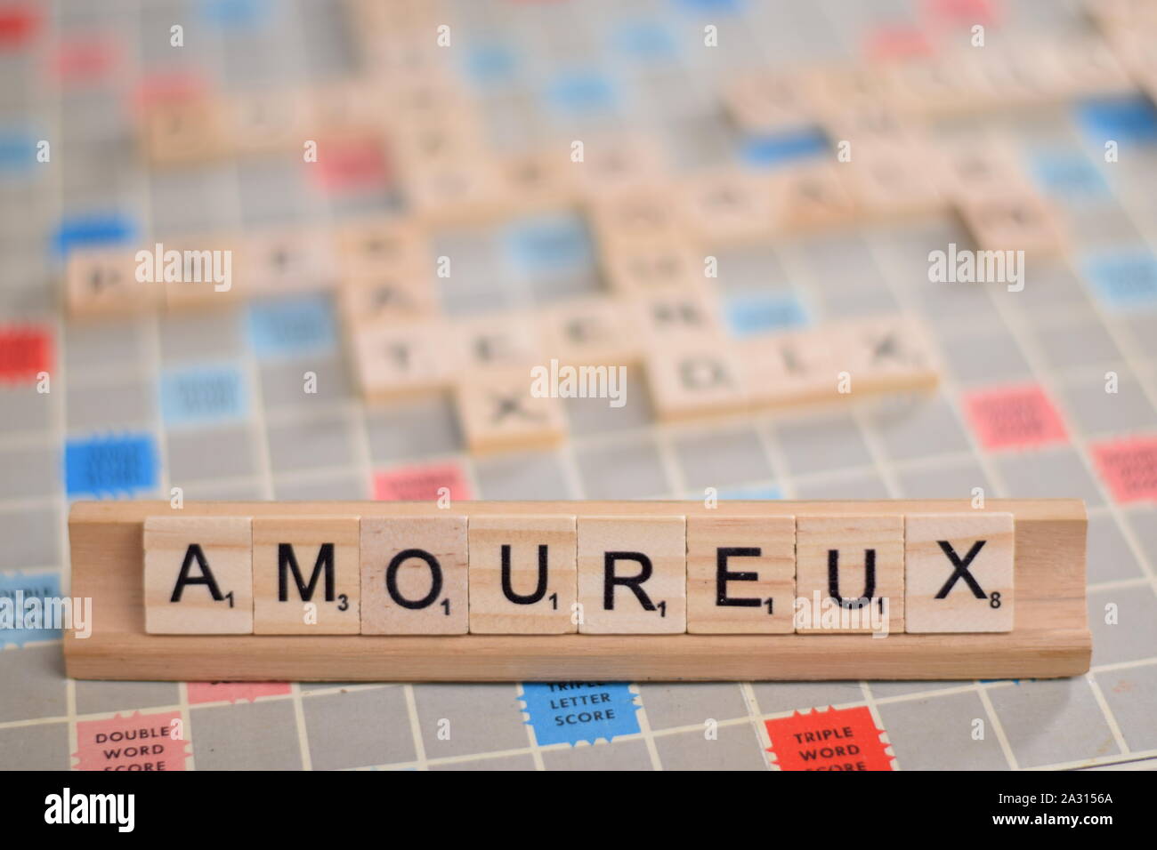 Jeu de plateau de scrabble en français Banque de photographies et d ...