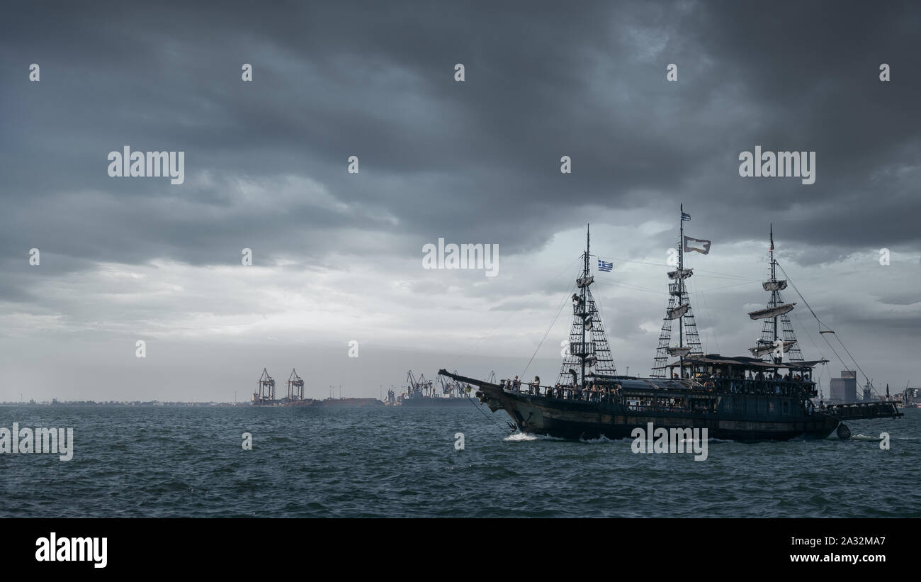 Modern pirate Banque de photographies et d’images à haute résolution ...