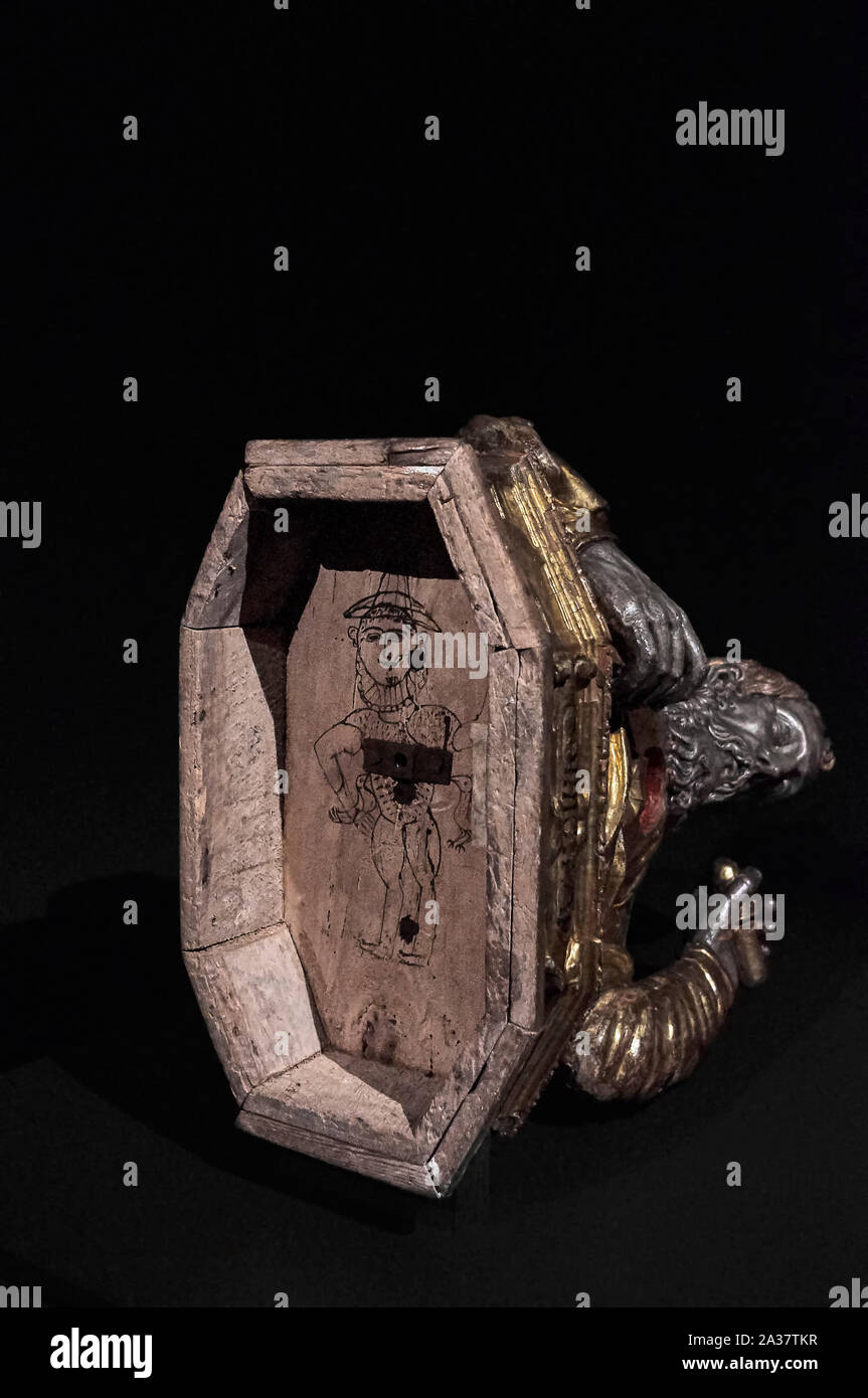 Sculpture 16e siècle bois apôtre Banque de photographies et d’images à ...