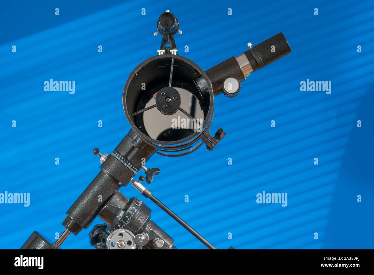 Amateur telescope Banque de photographies et d’images à haute résolution - Alamy