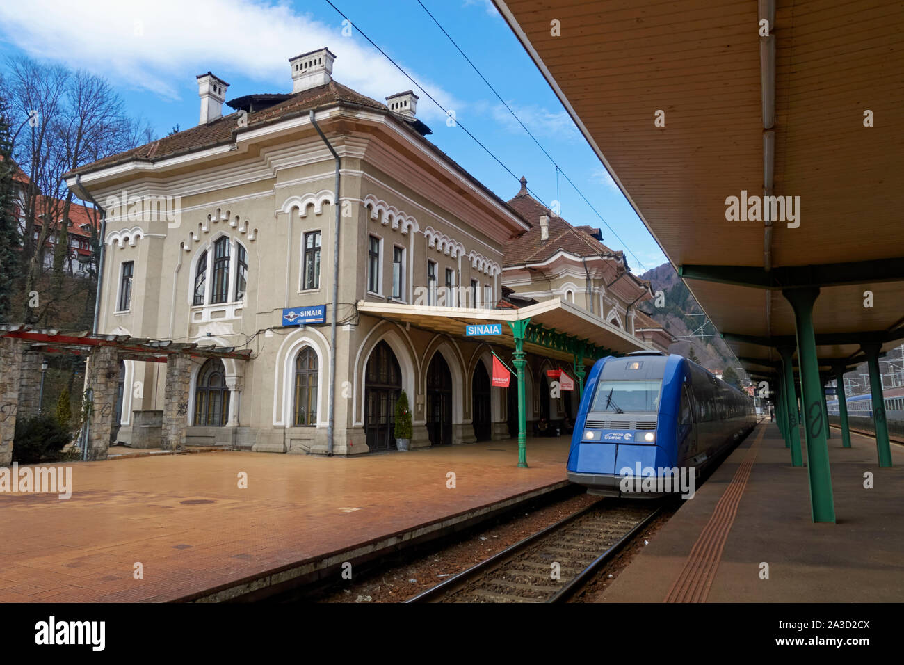 Romanian train Banque de photographies et d’images à haute résolution ...
