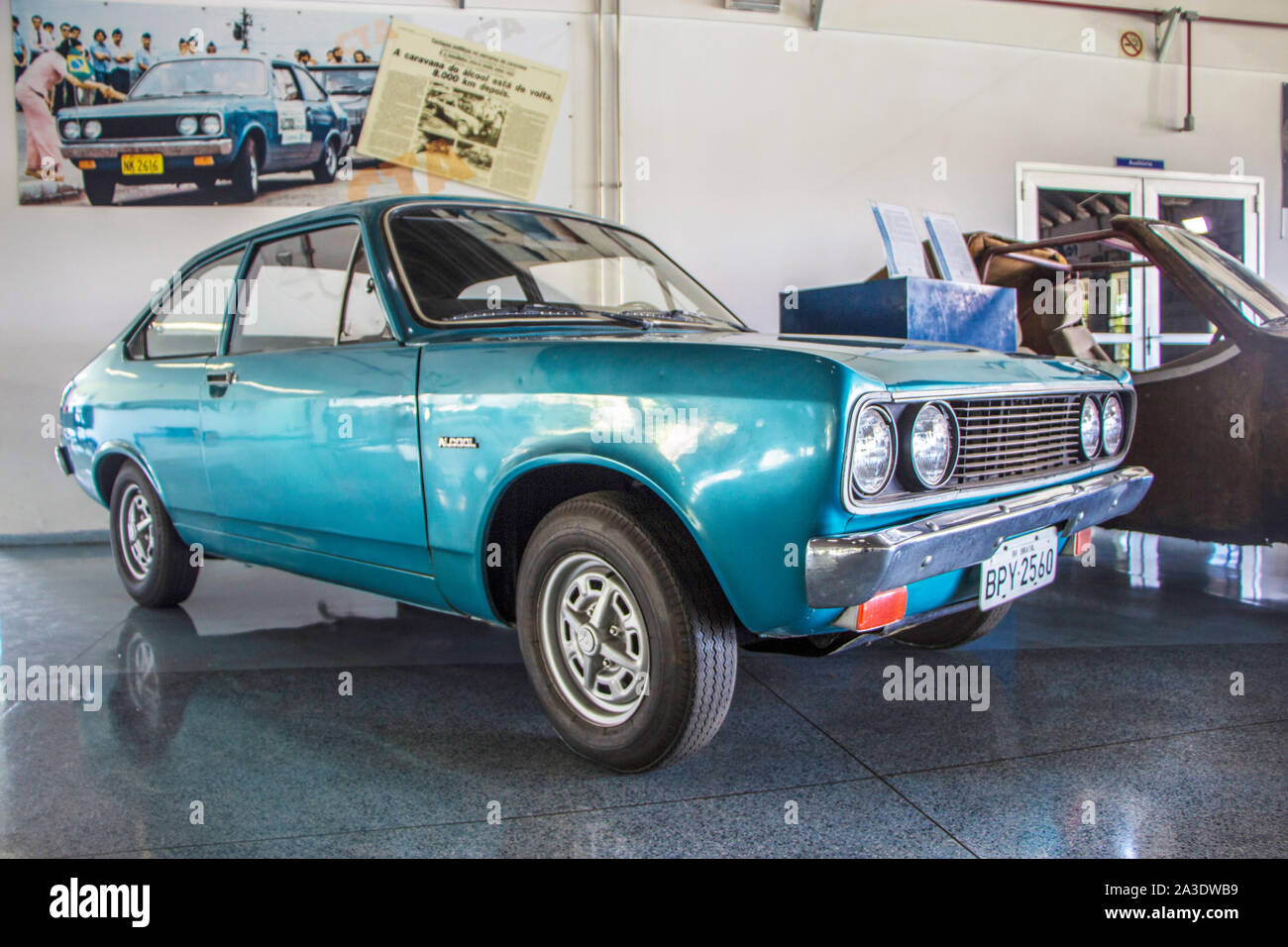 Dodge polara 1976 Banque de photographies et d’images à haute ...